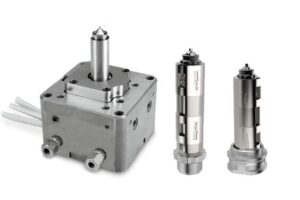 What are the benefits of hot runner injection molding